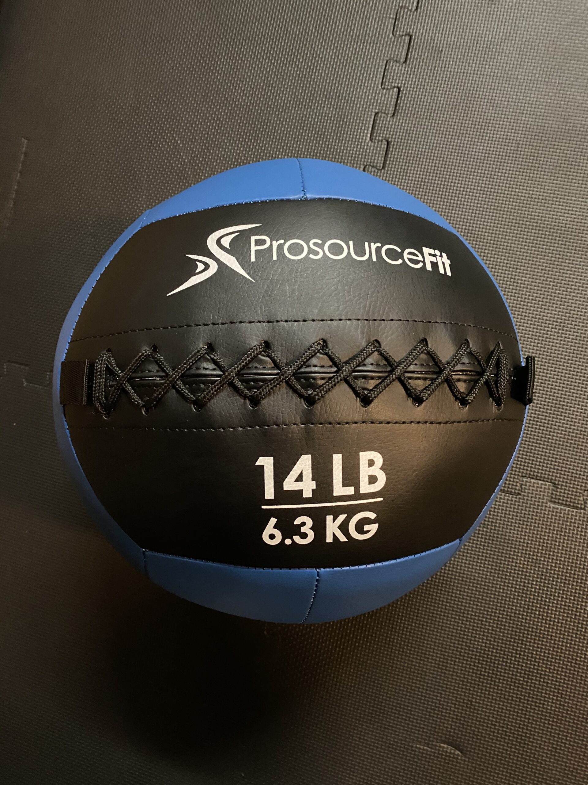 6 Best Medicine Balls (2026): Expert Reviews & Top Picks