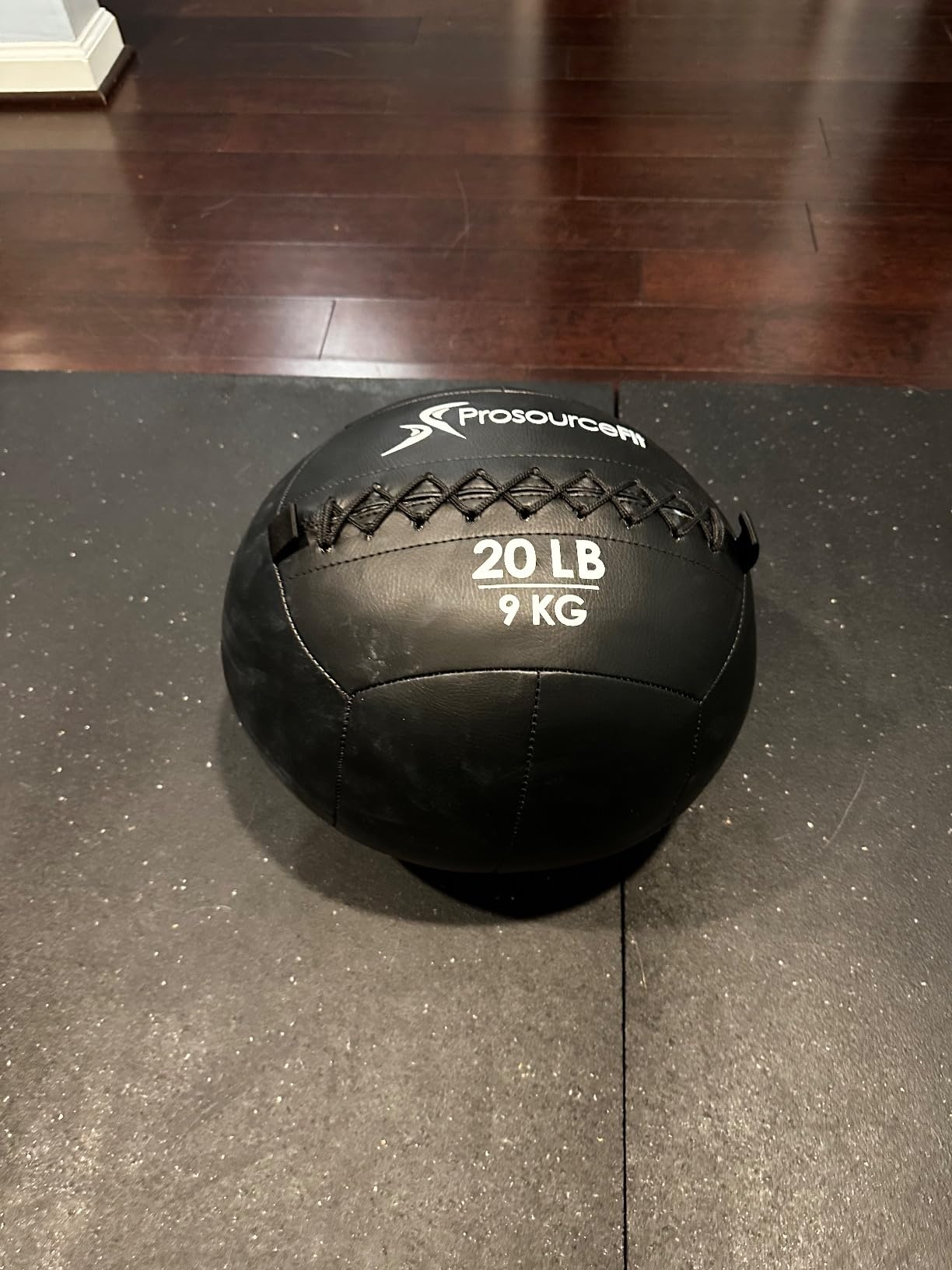 6 Best Medicine Balls (2026): Expert Reviews & Top Picks